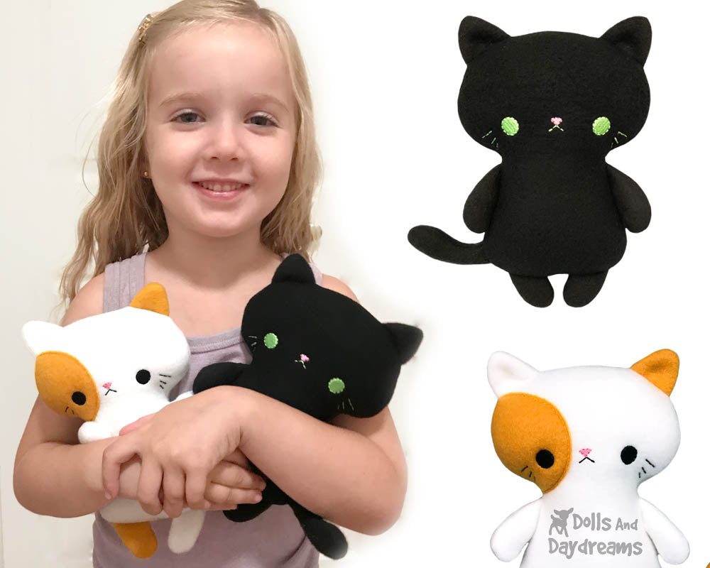 ITH Tiny Tot Kitty Pattern | Dolls And Daydreams